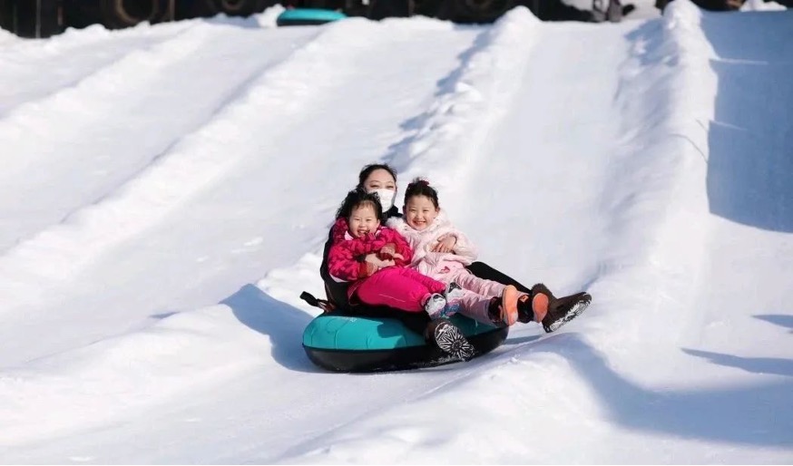A 180,000-sqm-large Snow Park to Open in Shijingshan