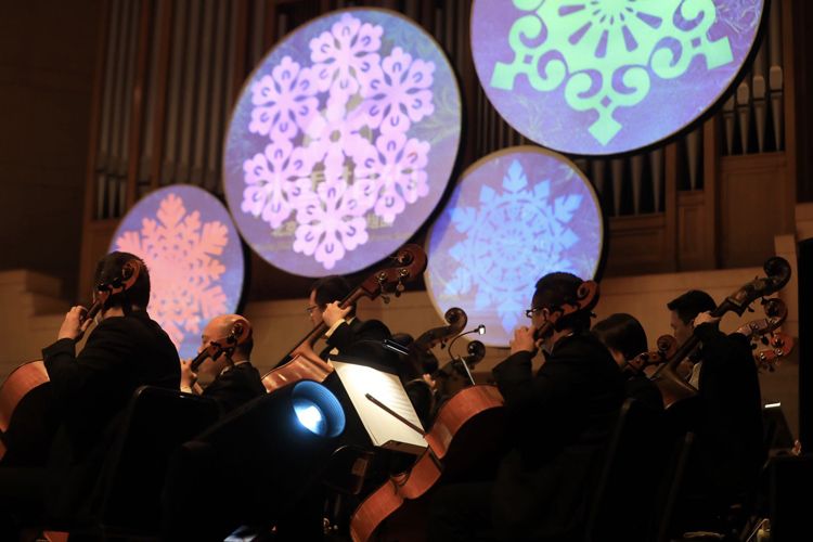 World Premiere: 2022 Winter Olympic Symphony Suite - A Date with Ice ...
