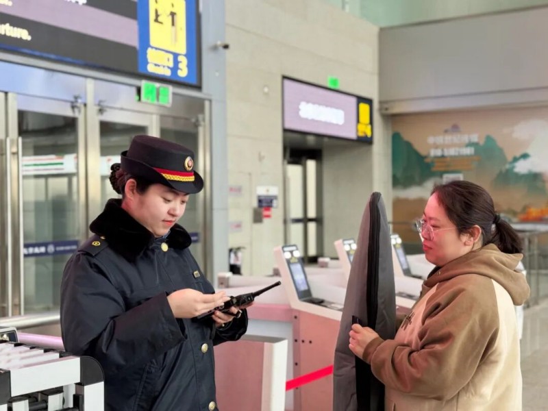 'Easy Travel with Snow Gear' Service Available on More Trains to ...